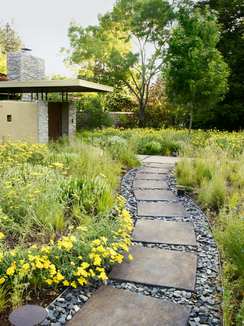 38 Gorgeous Garden Paths - Sunset Magazine