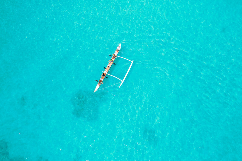 Outrigger Canoe Surfing - Sunset Magazine