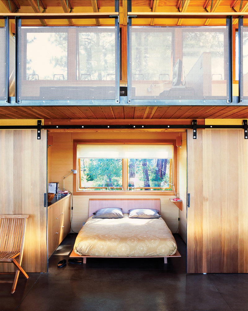 How to live well in 1,200 square feet: ideas from a jewel-like cabin ...