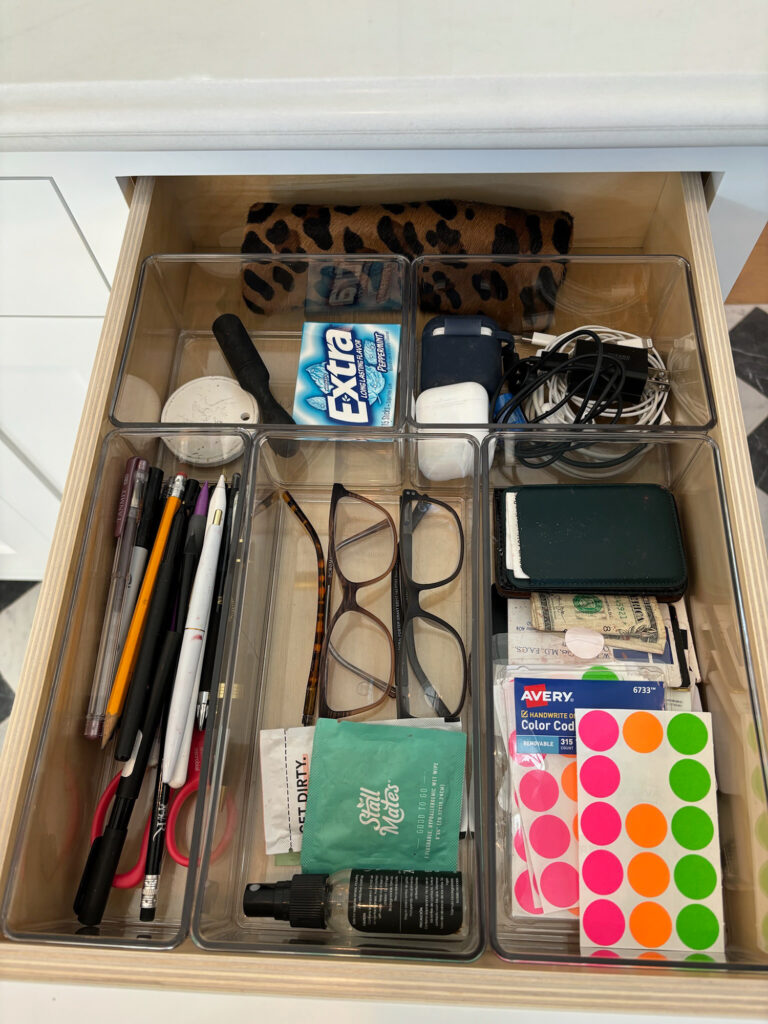 This Is How to Get Your Junk Drawer Organized – Sunset Magazine