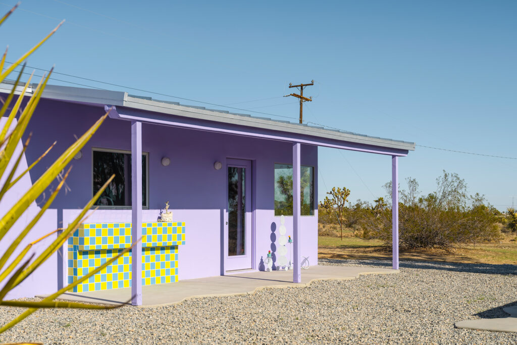 Step Inside This Wildly Colorful Yucca Valley House – Sunset Magazine