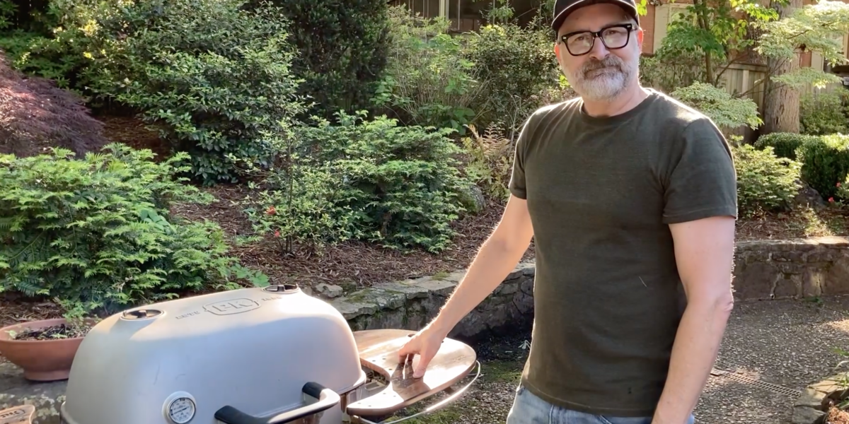Never Burn Your Barbecue Again with This Master Grilling Technique ...